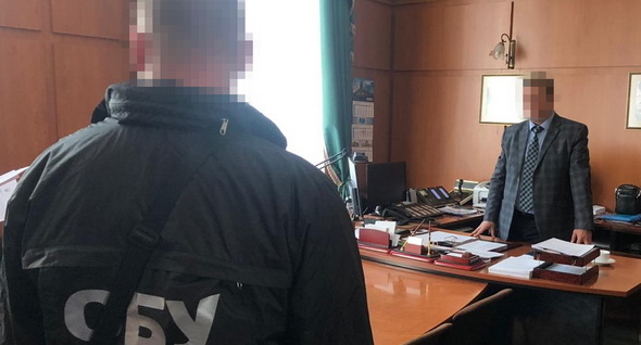 Посадовців «Львівської залізниці підозрюють у купівлі вживаних
